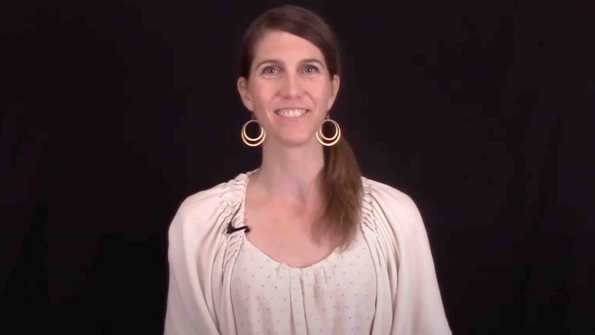 The Real Reason You Should Step Outside Your Comfort Zone | Dawn Payne